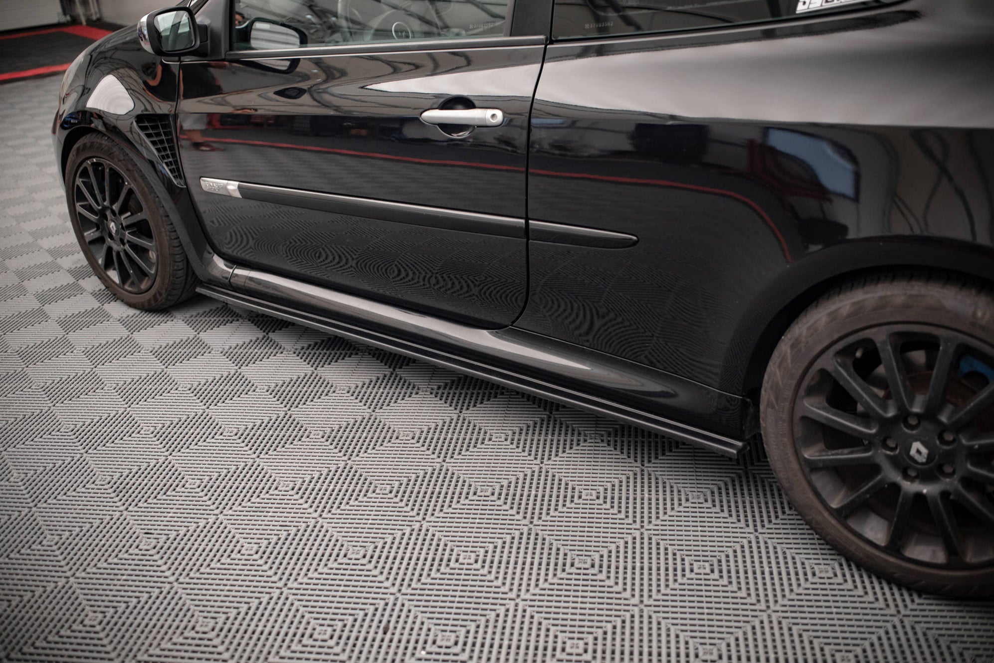 SIDE SKIRTS DIFFUSERS RENAULT CLIO MK3 RS — Harrys Euro